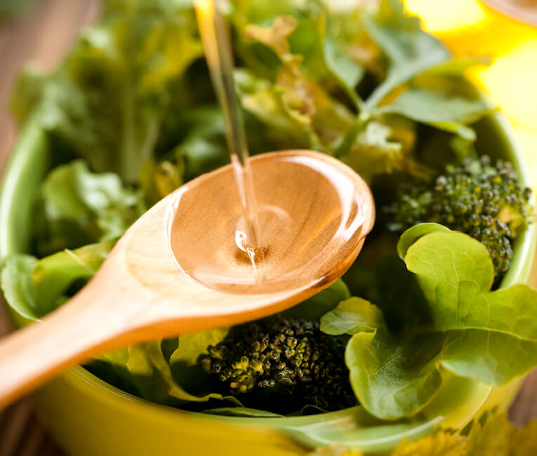 The Dermatologist's Food Formula for Younger Skin | Curves