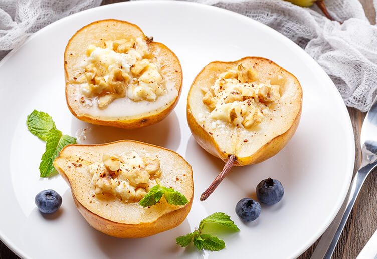 Baked Pears w/ Berries, Honey, Walnuts & Blue Cheese | Curves